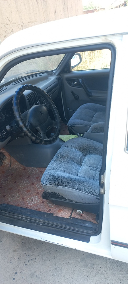 Волга 3110 сотилади