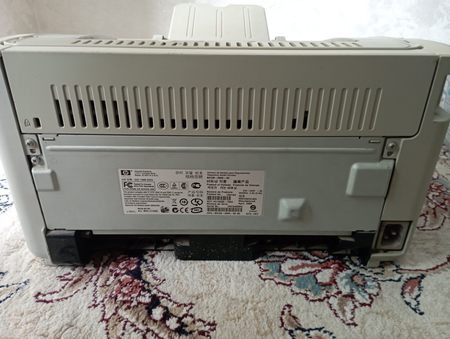 Продам офисныйпринтер в среднем состоянии модель hp laserjet p1005