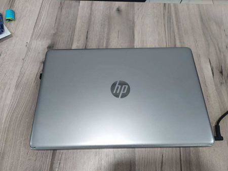 Noutbuk HP 250 G7 Intel Core i5 8th gen Nvidia MX110 DDR4 16Gb dual