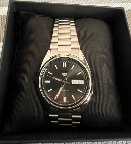 Seiko 5 Day Date