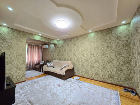 Срочно Продаётся 2/2/4 ц1 улица Гоголя Мирзо улубекский район.