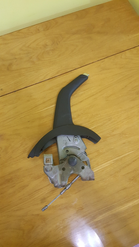 Ruchnoy tormoz richag Tracker