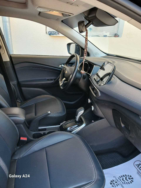 Chevrolet Tracker 2