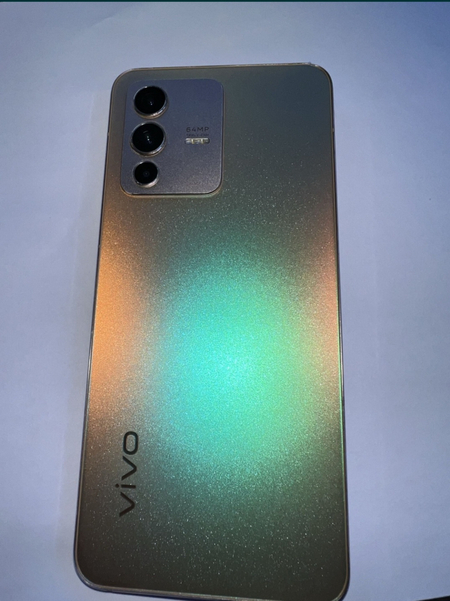 Vivo v23 8/128gb