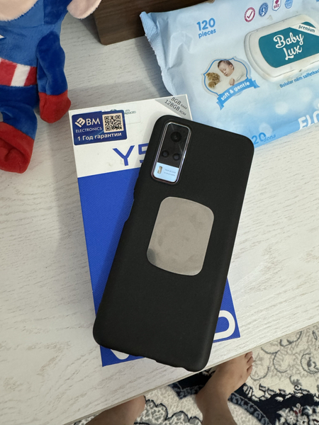 Prodam ili Obmen Vivo Y53s 8/128 Polniy Komplekt