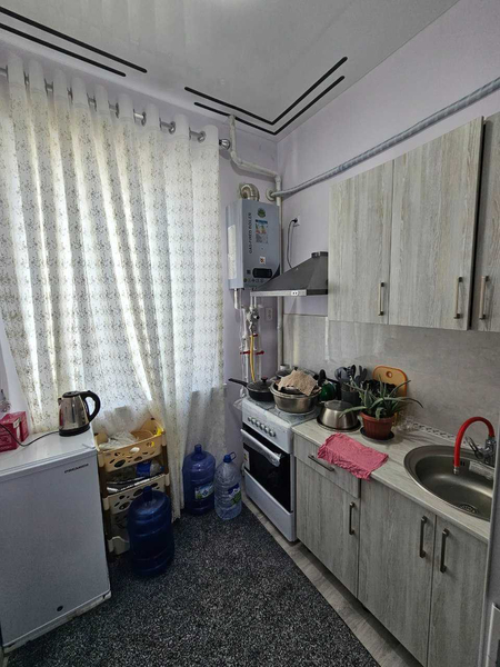 2 xonali 42m² 5-qavat sotiladi