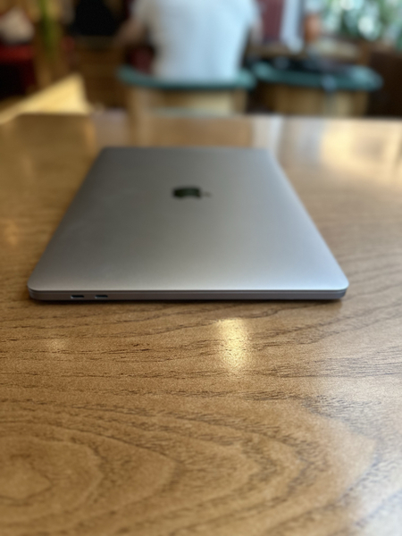 MacBook Pro 13. 2019
