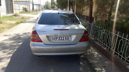 Mersedes benz w211