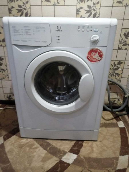 Продаётся своя автомат.стиральная машина INDESIT 5 кг.