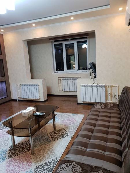 Срочно продаётся 3 в 2//5//9  ул Кунаева ориентир Гранд мир Отел