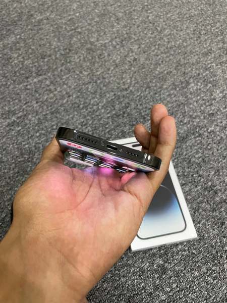 Iphone 14 Pro max LLA srochna sotiladi pul kerak