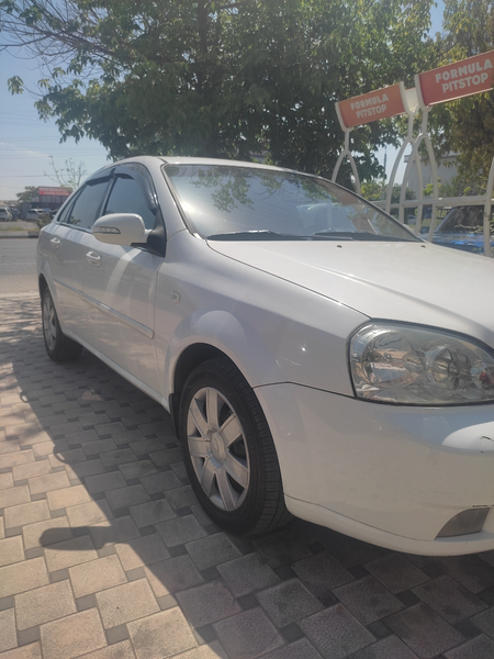Lacetti 1.8 3 pozitsiya