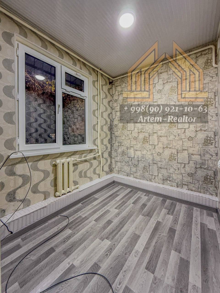 Ялангач Эко базар , 2/1/4 , балкон , ремонт , 50м2 , 55 500 у.е
