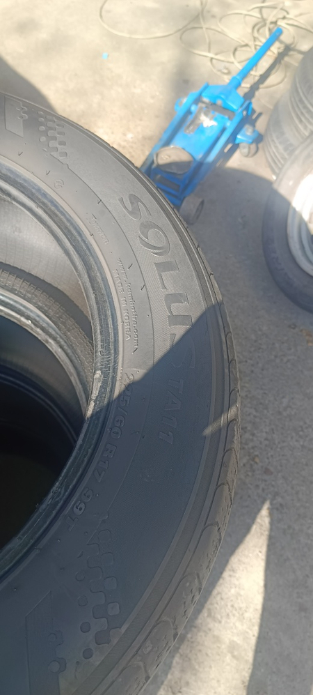 225 60 r17 Kumho ta11