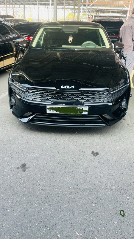 Автомобиль Киа к5