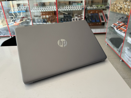 Hp core i3 yangidek holatda 8/256 nvme ssd