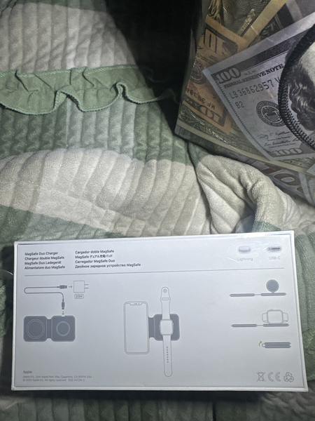 MagSafe Duo Charger