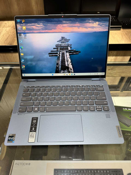 Lenovo Flex 7 Сенсорный Core i7-1355U озу16гб хард 1T ssd