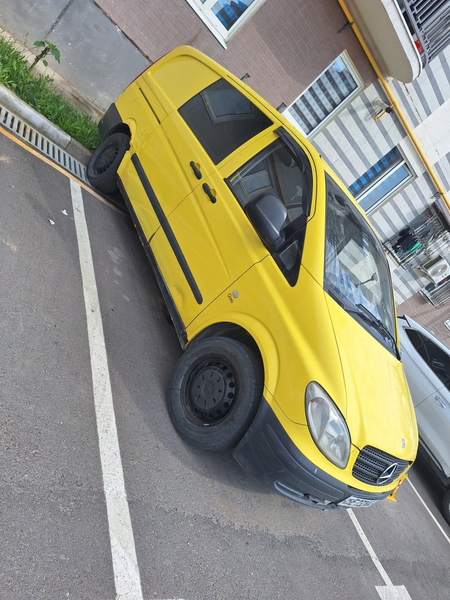 Mercedes-Benz vito