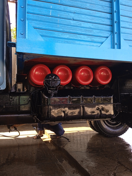 Газ  3307  сотилади