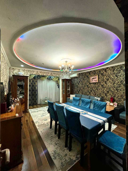 Продаётся квартира! 3 комнаты. улица Саида Барака