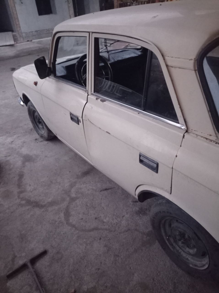 Автомобиль Москвич