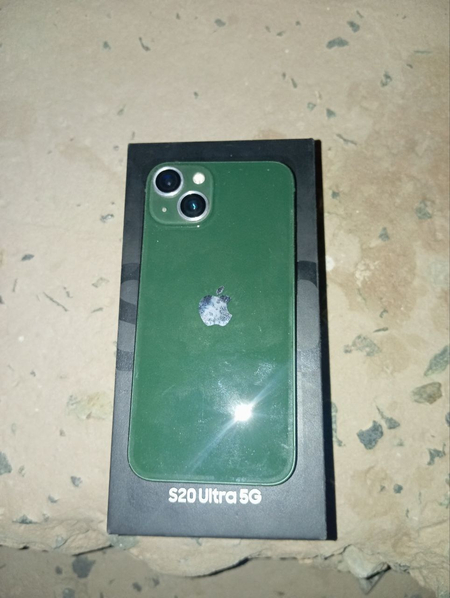 iPhone 13     5.200