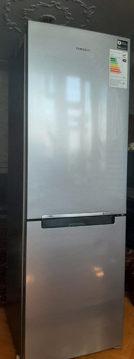 Холодильник Samsung! No Frost !Модел RB29FS в отличном состоянии!