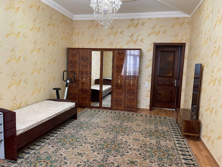 Срочно Сдается Яккасарайский р-н больщой дом