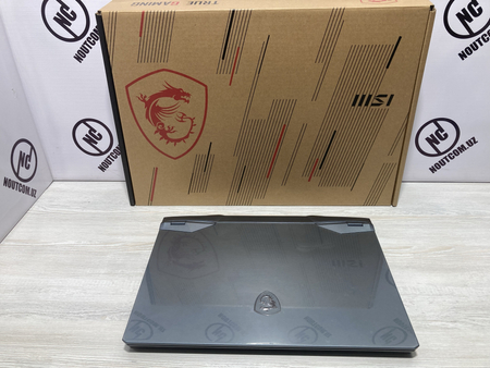 Ideal holatda MSI i7-11800H 8/512
