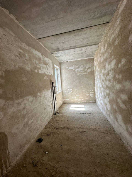 1 xonali 5 qavat 5 qavatli Yangi gʻishtli dom 42.m2