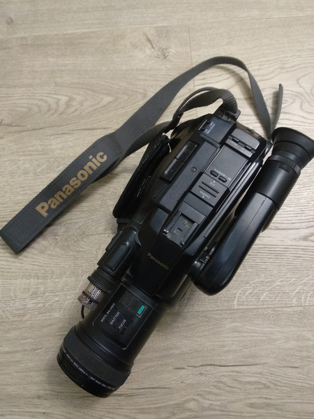 Видеокамера Panasonic