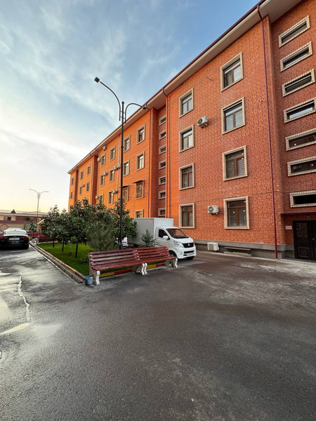 СРОЧНО продается квартира 3/3/4 80м2 на м. Шахристанская