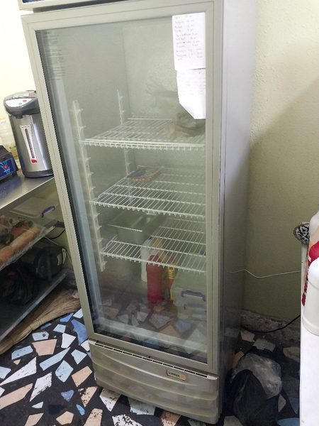 fasfood gumma biznsesi  sotiladi