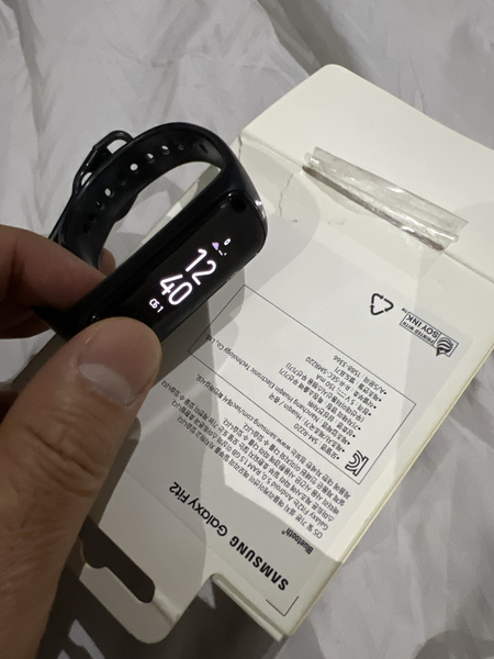 Продаю Galaxy Fit2 в отличном состоянии