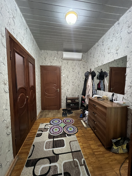 Срочно продается 3-х комн квартира в Куйлюк массив-5, 3/4/5