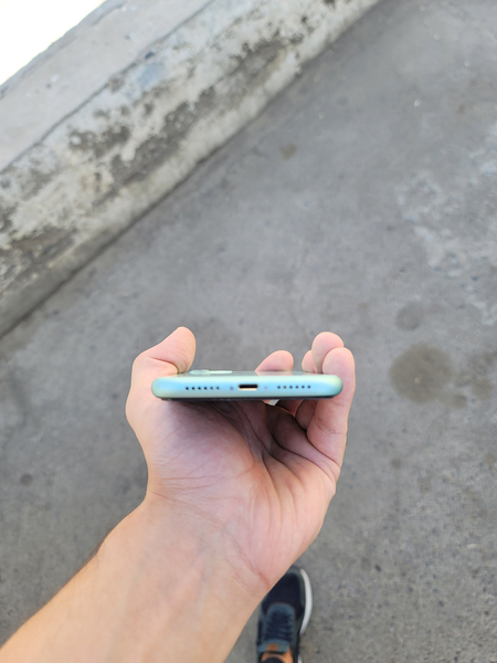 Iphone 11 region KH/A