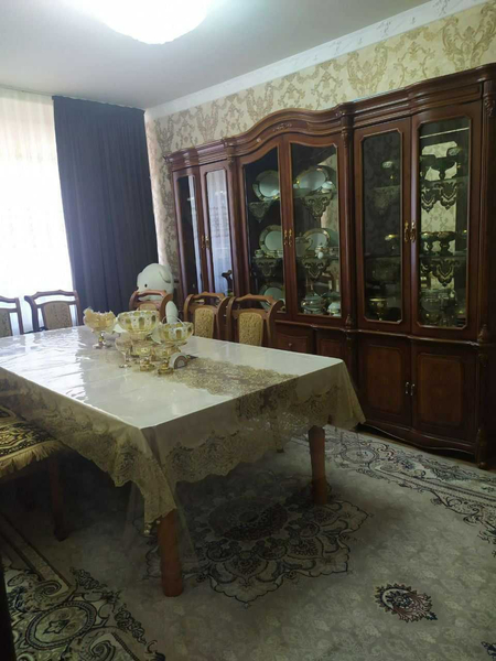 (К123222) Продается 4-х комнатная квартира в Шайхантахурском районе.
