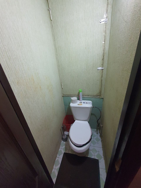 Ijaraga uy beriladi Yashnabod Muljal Kadishva bozor oldida 1xona 250$