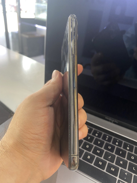 Iphone 11 pro max  Apple