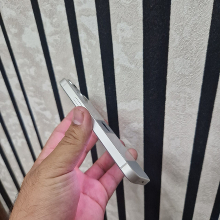 Iphone 13 mini sotiladi 128Gb