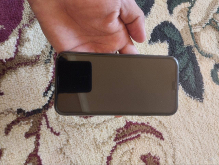 Iphone 11 64gb .