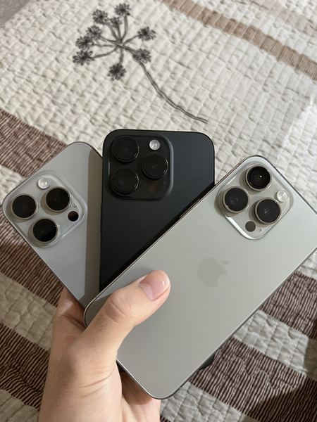 iPhone 15 pro 128