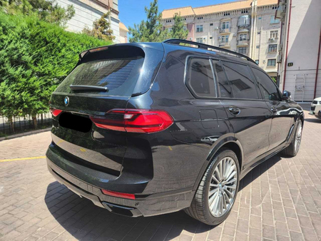 BMW X7 2019 года i50