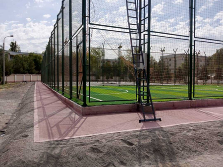Мини стадион курамиз