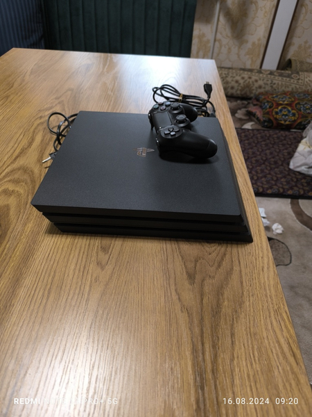 Play Station 4 pro