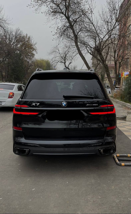 Продаю BMW x7 40i,Без пробега