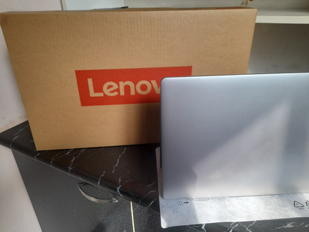 Lenovo Ideapad Slim 3 yangi