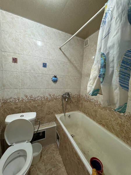 Samarqandarvoza 1/5/5 sredni remont 42m2