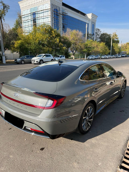 Hyundai Sonata 2021